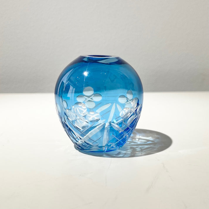 Nakakin Ikisai Kiriko Mini Round Vase – NakakinGlass SHOP